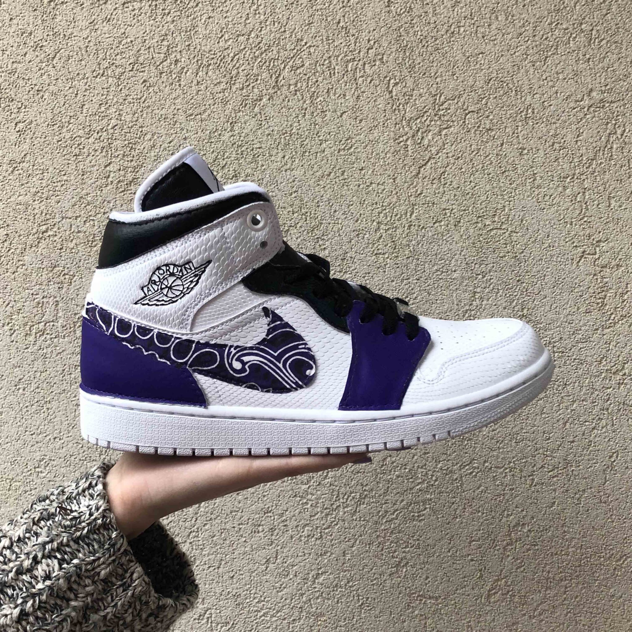 Nike Jordan 1 Custom Bandana Viola e Inserti Pelle | LLab Scarpe Custom