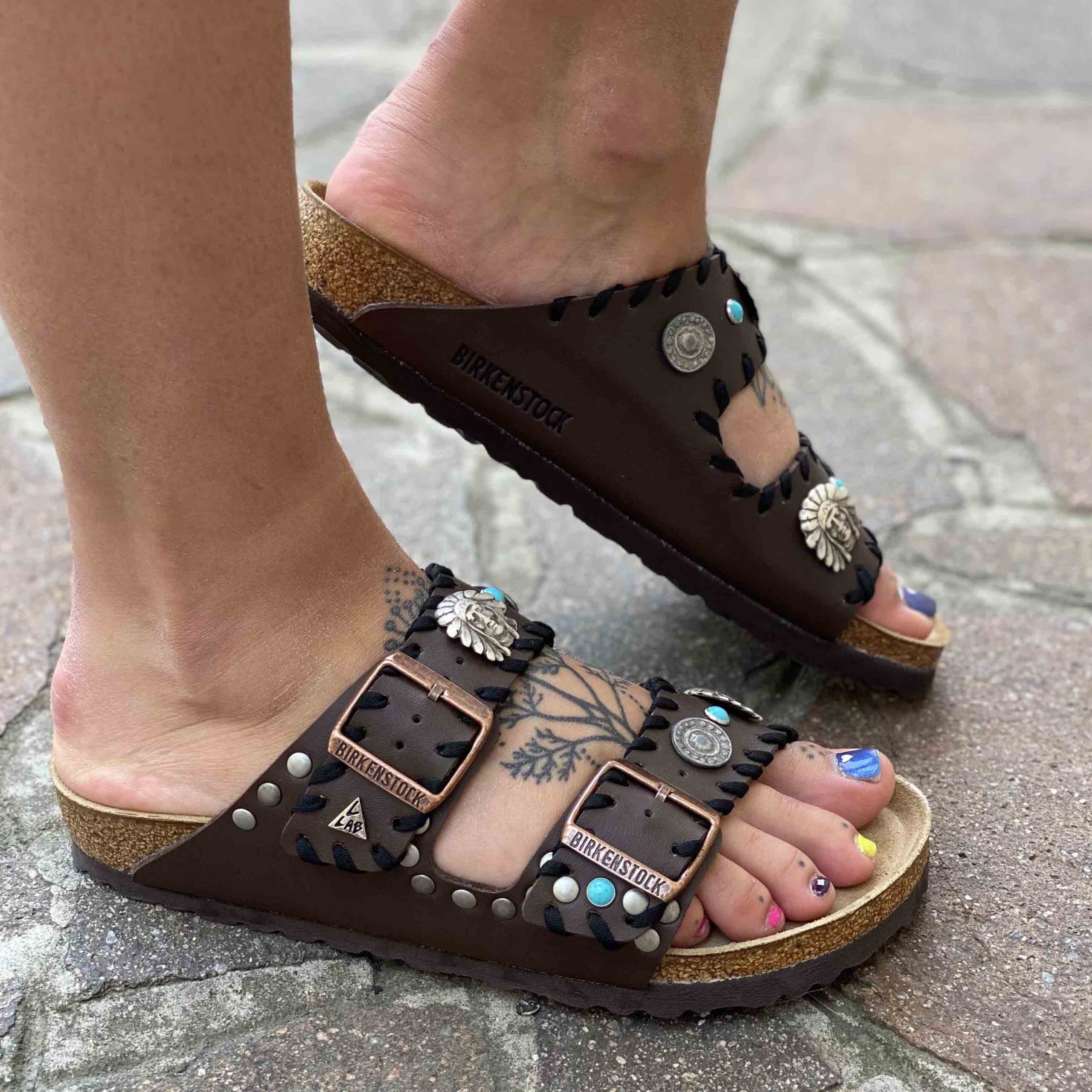 Birkenstock Arizona, Marrone, Borchie e Turchesi | LLab scarpe custom