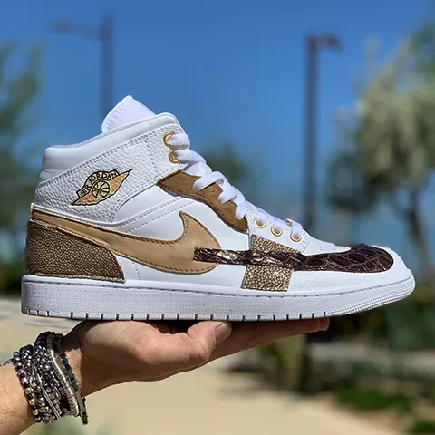 Nike Jordan 1 Custom Swoosh Pelle Oro | LLab Scarpe Custom